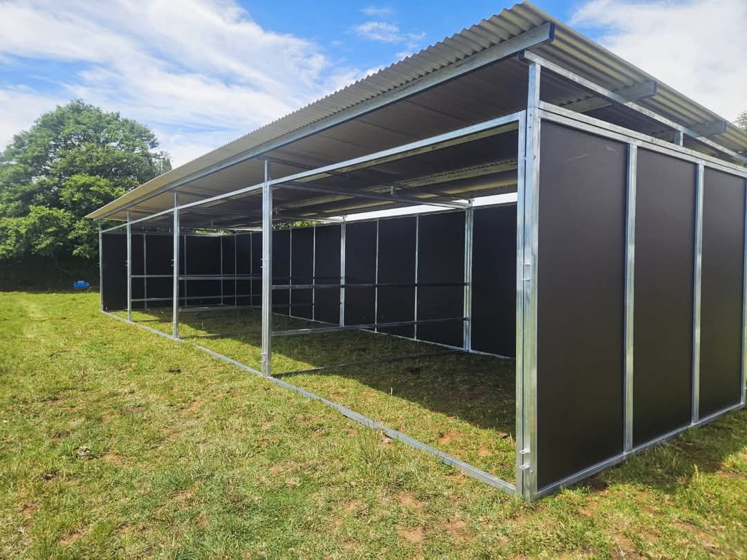 Portable Steel Horse Stalls with Roof Durable Luxury Temporary Stable ...